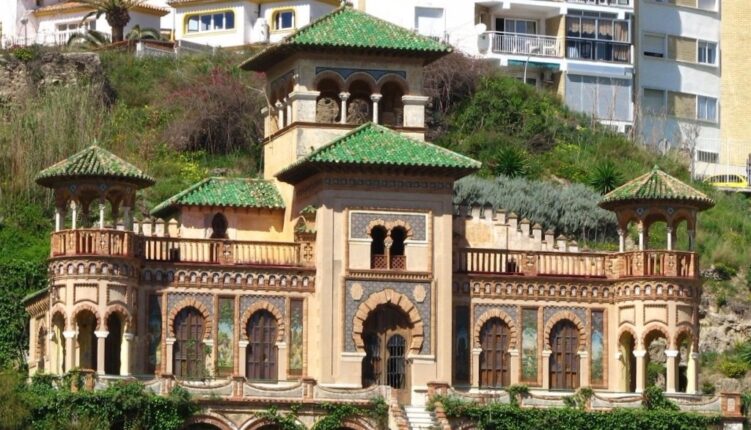 La Casa de los Navajas, una joya de Torremolinos - Blog Cubo's Holiday ...